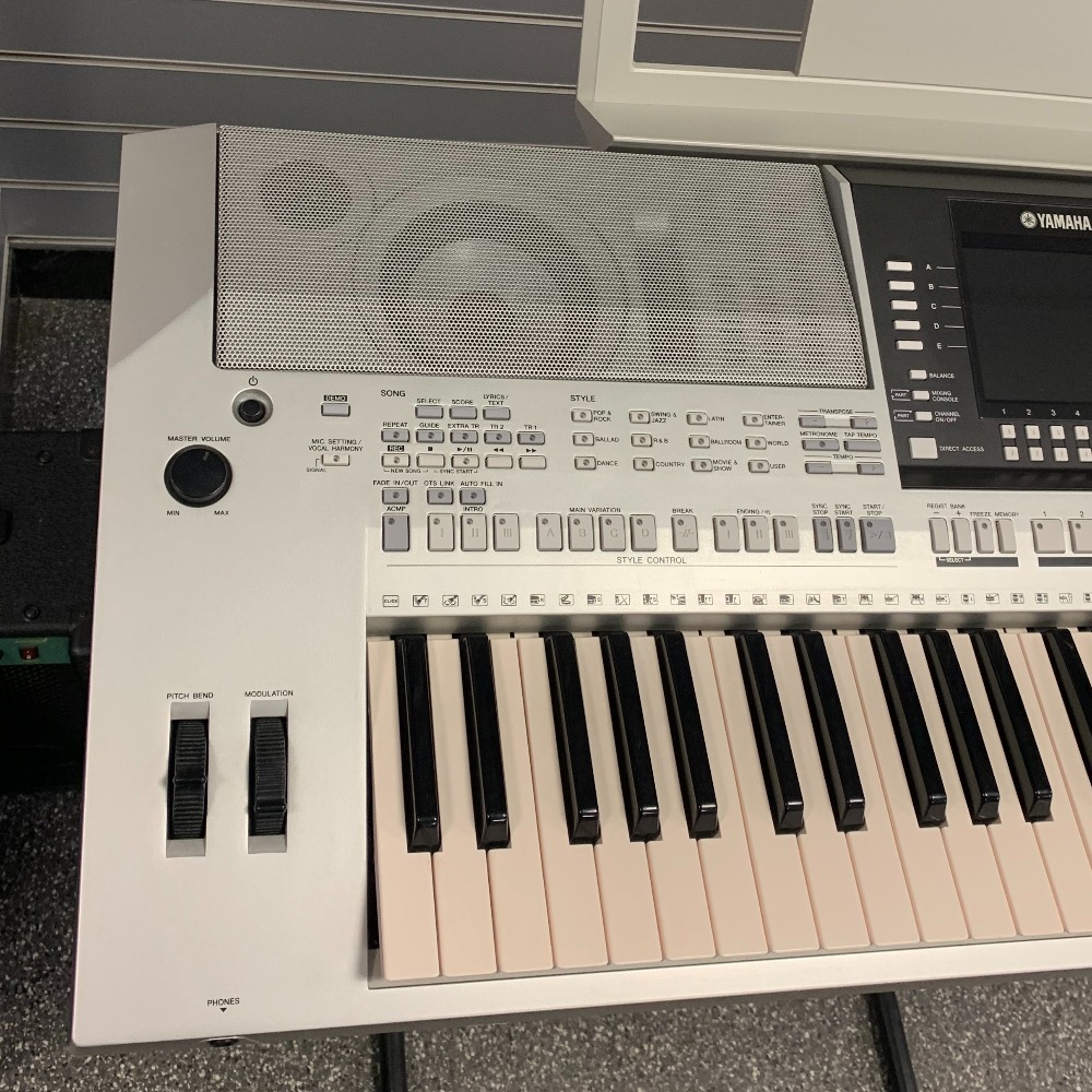 Yamaha PSR S910 arranger workstation keyboard - Own4Less